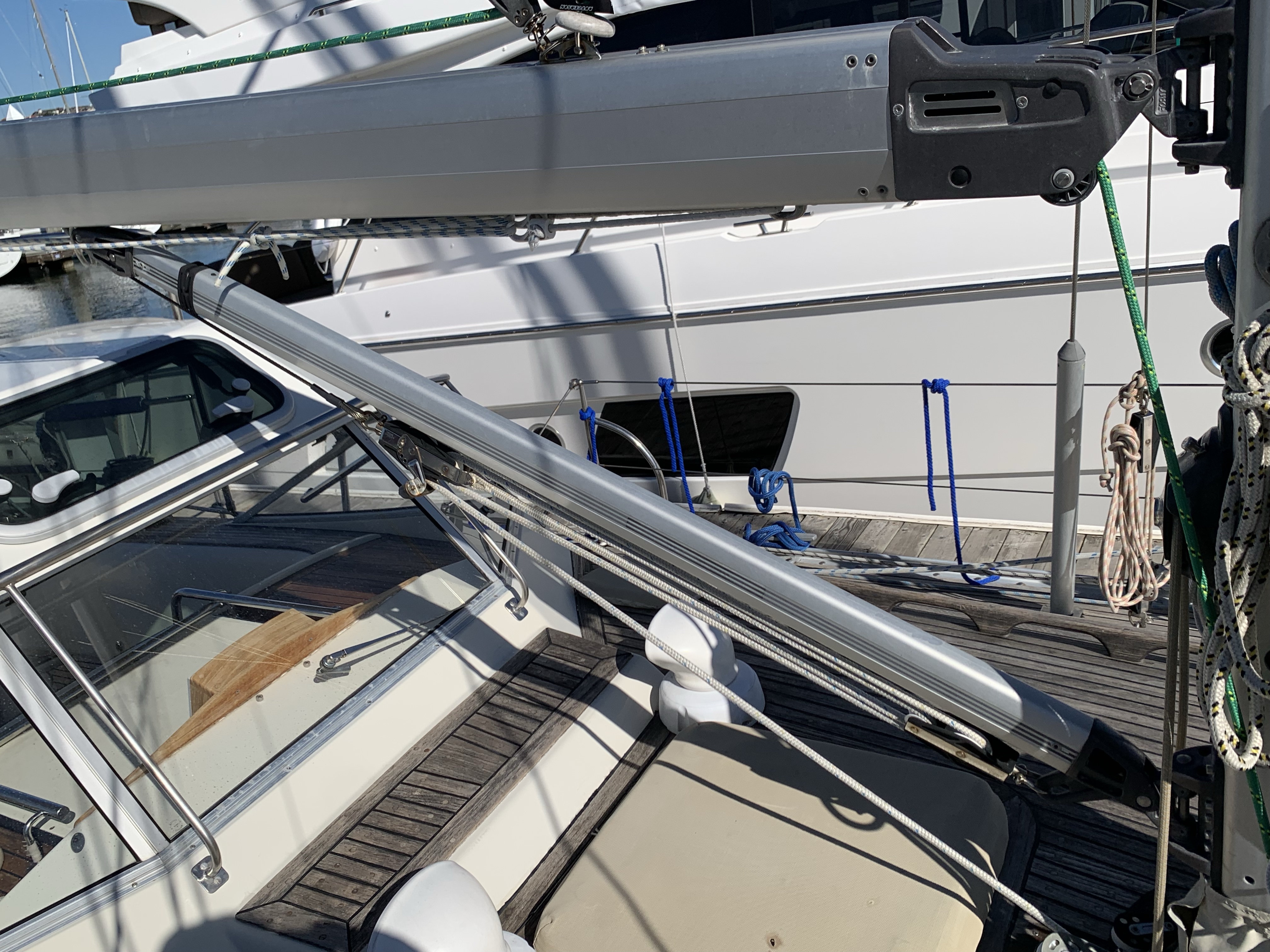 Mainsail Trim: Boom Vang – Sailing Ruby